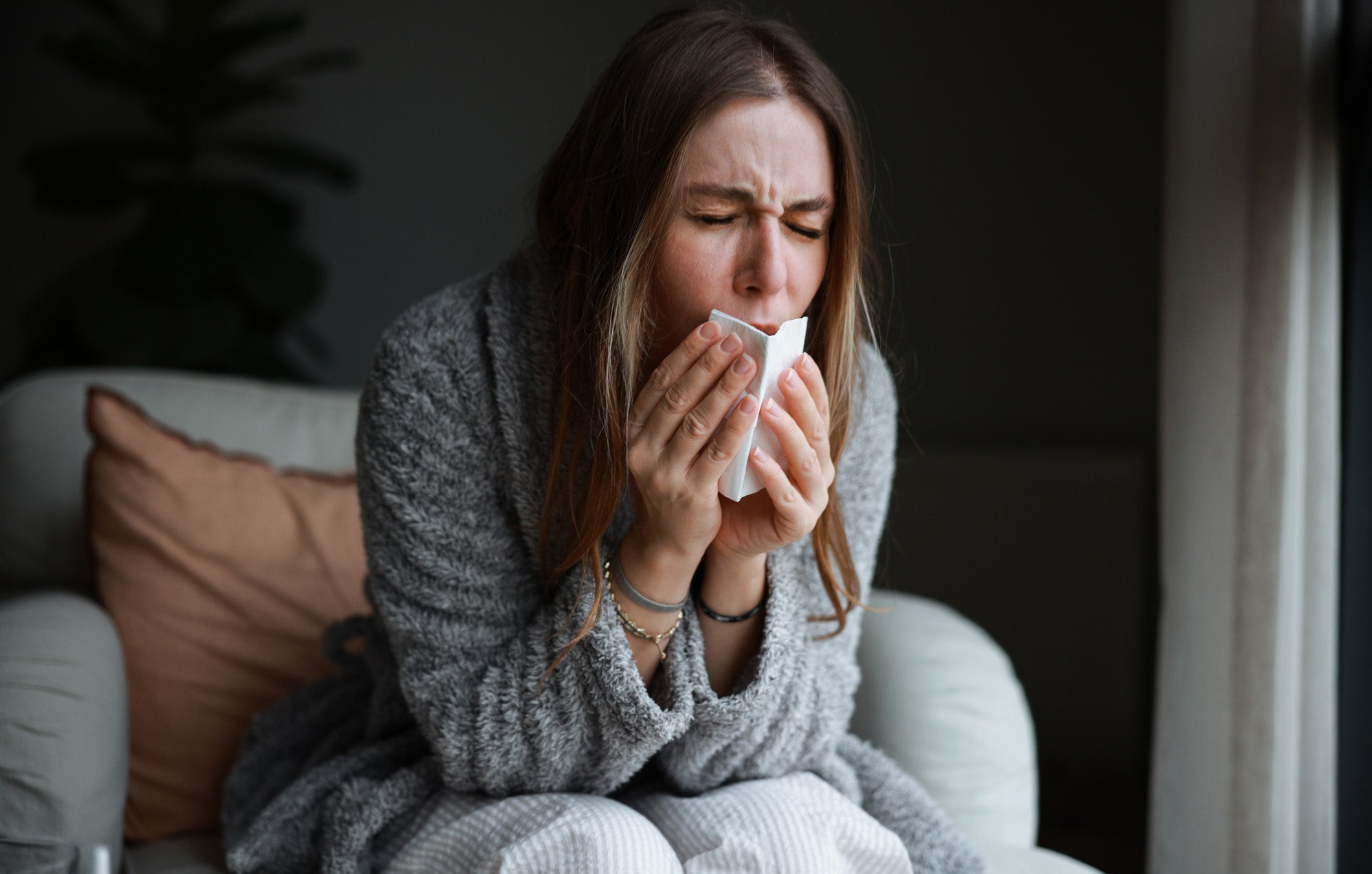 What are the signs and symptoms of bronchiectasis? | Asthma + Lung UK